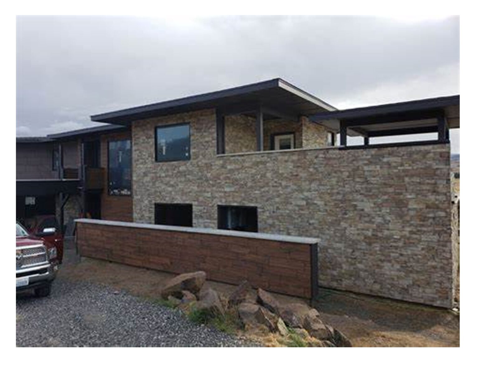 Beautiful Economical CastleRock Insulated Building Panels